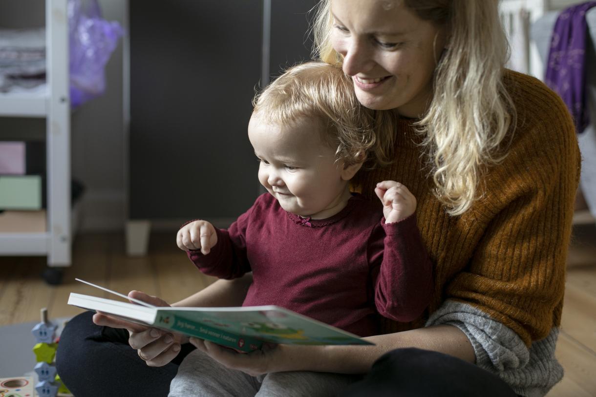 Ny indsats skal inspirere udsatte og sårbare forældre til at læse højt ... Ny indsats skal inspirere udsatte og sårbare forældre til at læse højt ...